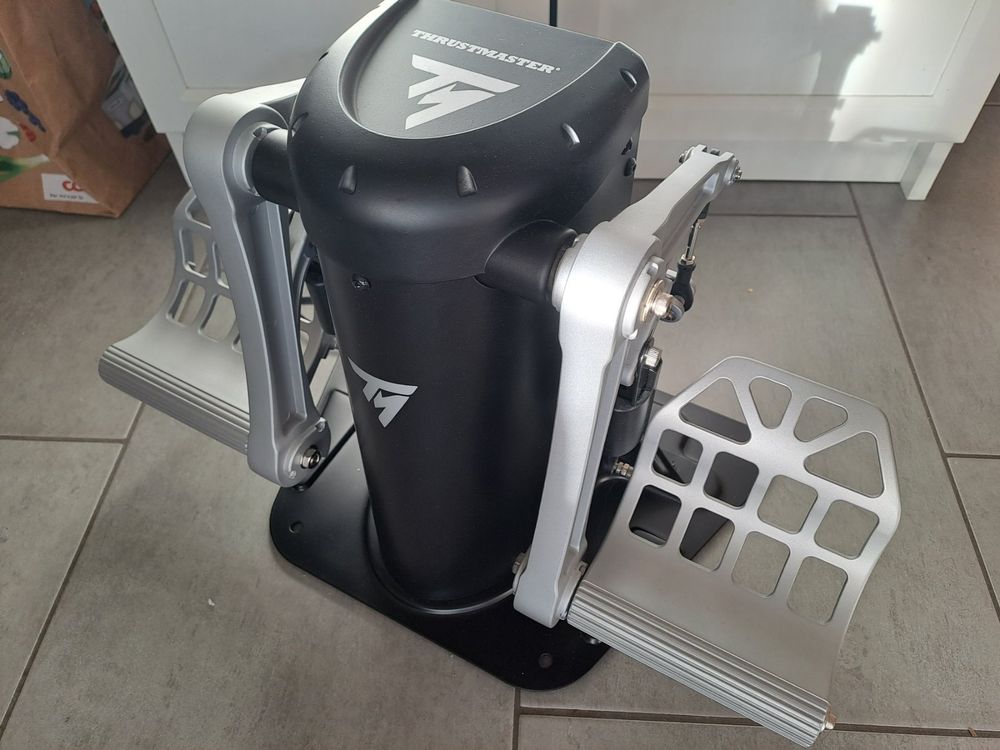 Thrustmaster TPR Rudder Pedals Ruderpedalen (Gebraucht) in Hedingen für ...