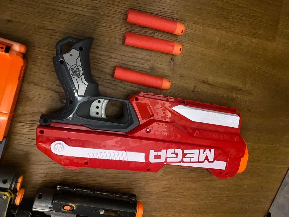 Nerf Waffen mit Laserpointer | Kaufen auf Ricardo