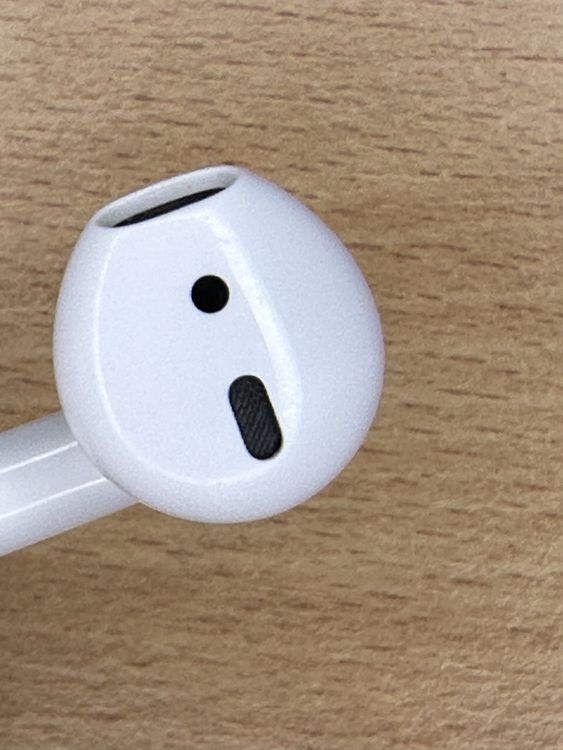 Original Apple Airpod rechts (Gebraucht) in Säriswil für CHF 26 – mit ...