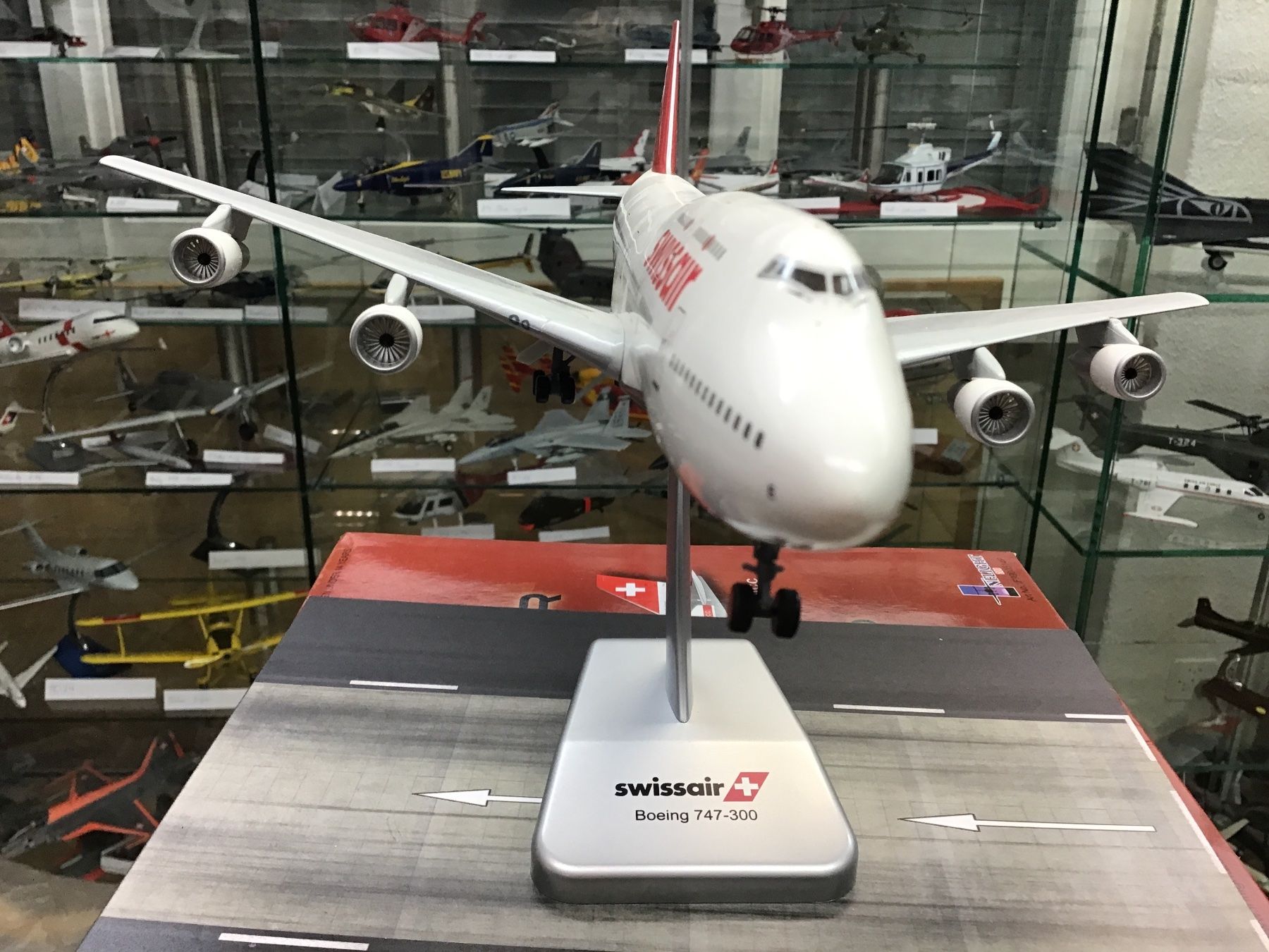 Swissair Boeing 747-300 HB-IGE im Massstab 1:200 Rarität (Gebraucht) in ...