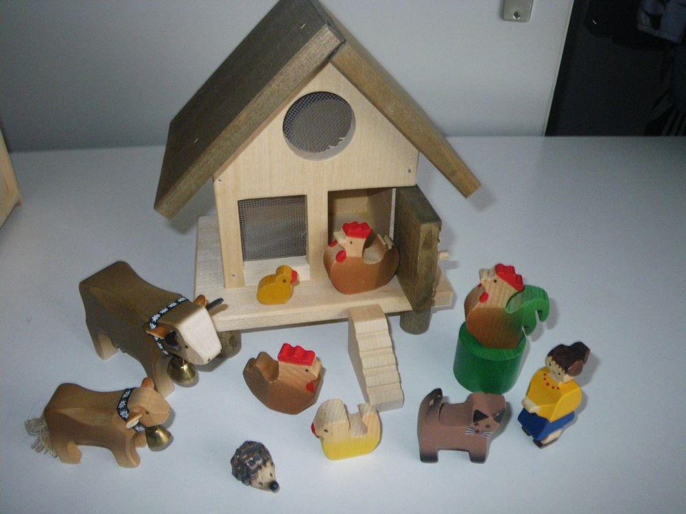 Trauffer Bauernhof Stall Holztiere Hühnerhaus mit Tieren (Gebraucht) in ...