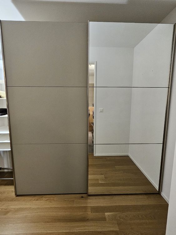 Kleiderschrank Schiebeturen Spiegel 1