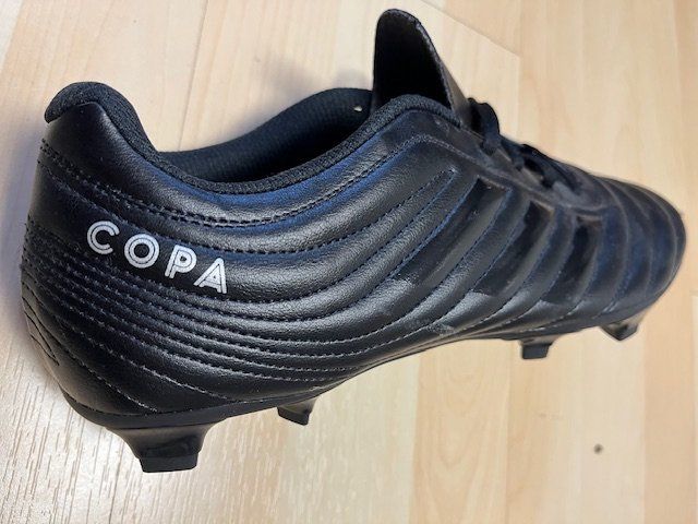 Fussballschuhe Grosse 45