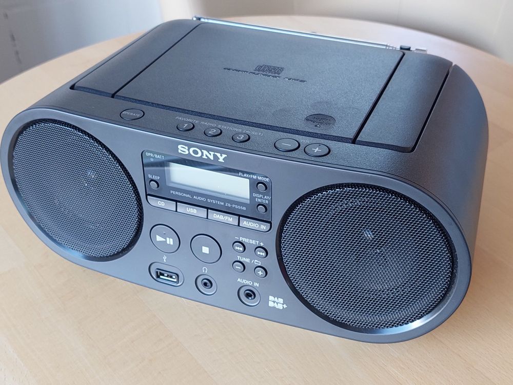 Sony DAB+ Digital Radio, CD Player, Boombox | Kaufen auf Ricardo
