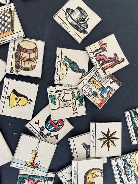 Antikes Spiel, Kalenderbildchen (Gebraucht) in Dietikon für CHF 5 – mit ...