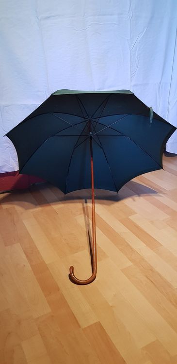 Antiker Schirm (Gebraucht) in Zauggenried für CHF 55 – mit Lieferung ...