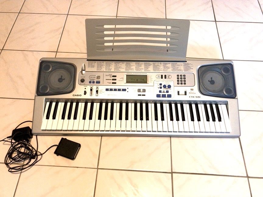 Keyboard Casio CTK-591 (Gebraucht) in Samedan für CHF 79 – mit ...