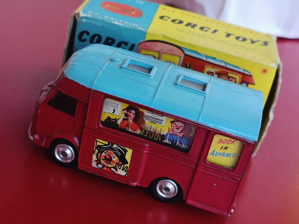 Corgi Toys No. 426 / Chipperfields Circus Mobile Booking.. (Gebraucht ...
