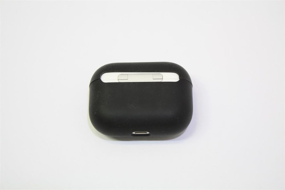 APPLE AirPods Pro Lader (22032920) (Gebraucht) in Zürich für CHF 70 ...
