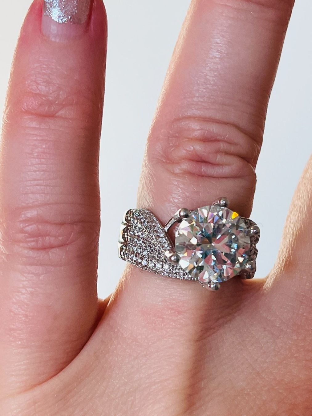 Fashionable 5 Carat D color Moissanite ring pass test 55SIZE (Neuf avec ...