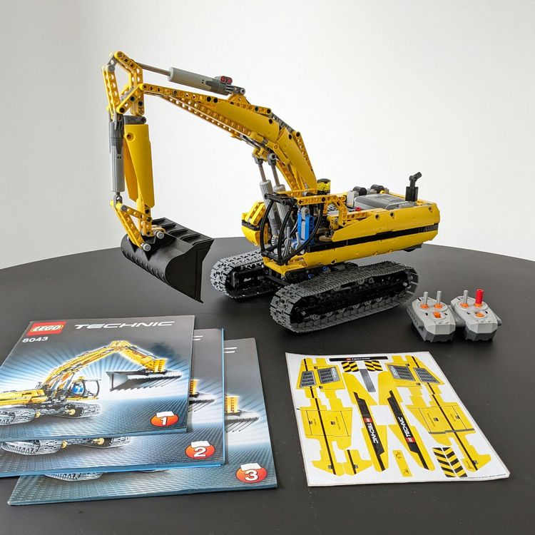 LEGO TECHNIC 8043 - Motorized Excavator (2010) - | Kaufen auf Ricardo