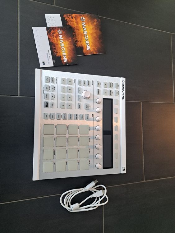 Native Instrument Maschine mk2 White/Weiss (Gebraucht) in Buchs ZH für ...