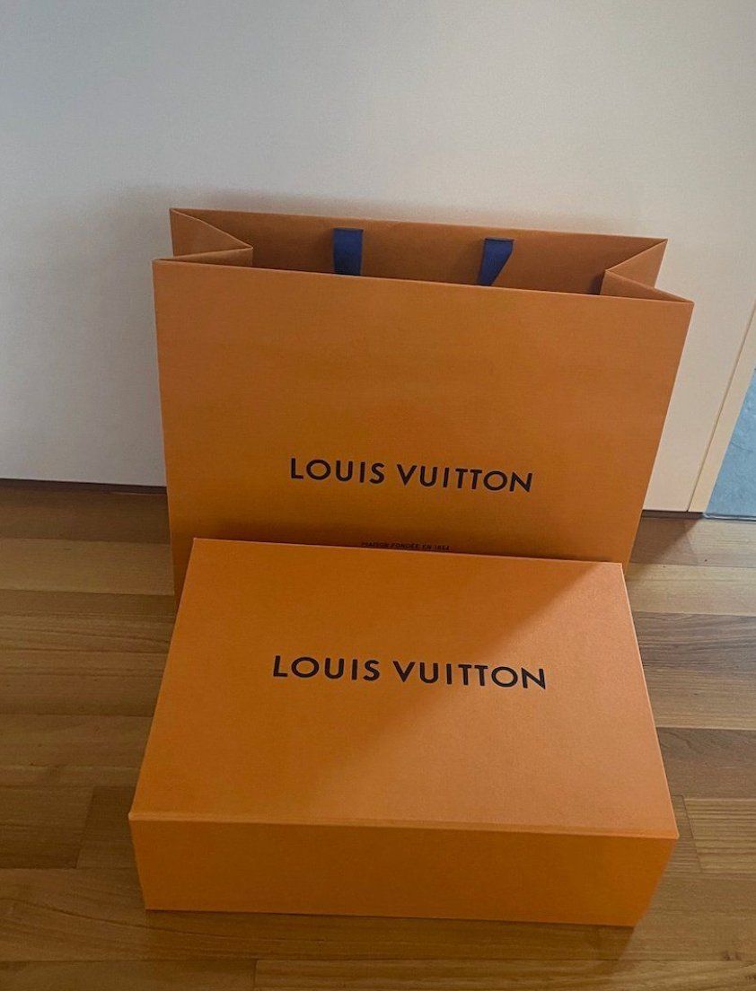 💖 Louis Vuitton Box und Papiertüte (Neu (gemäss Beschreibung)) in Steinhausen für CHF 42 – mit ...