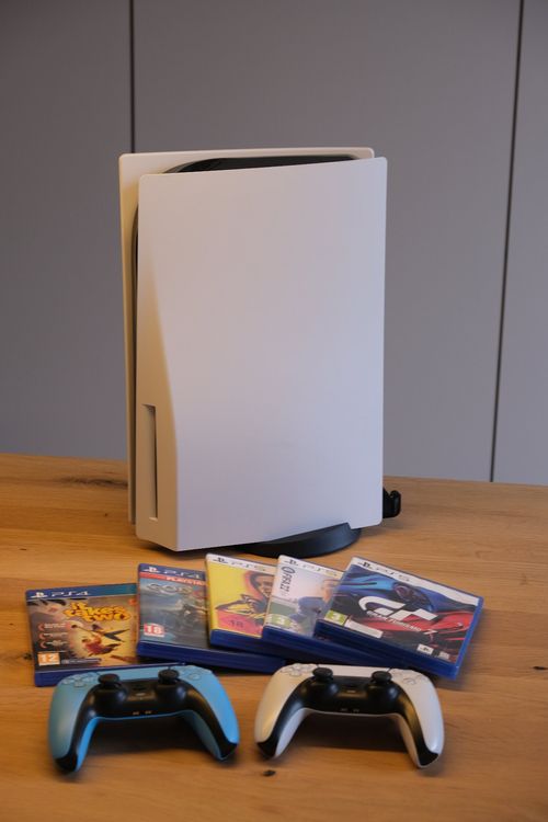 PS5 Disc Edition + 2 Controller + 5 Games (Gebraucht) in Baar für CHF ...