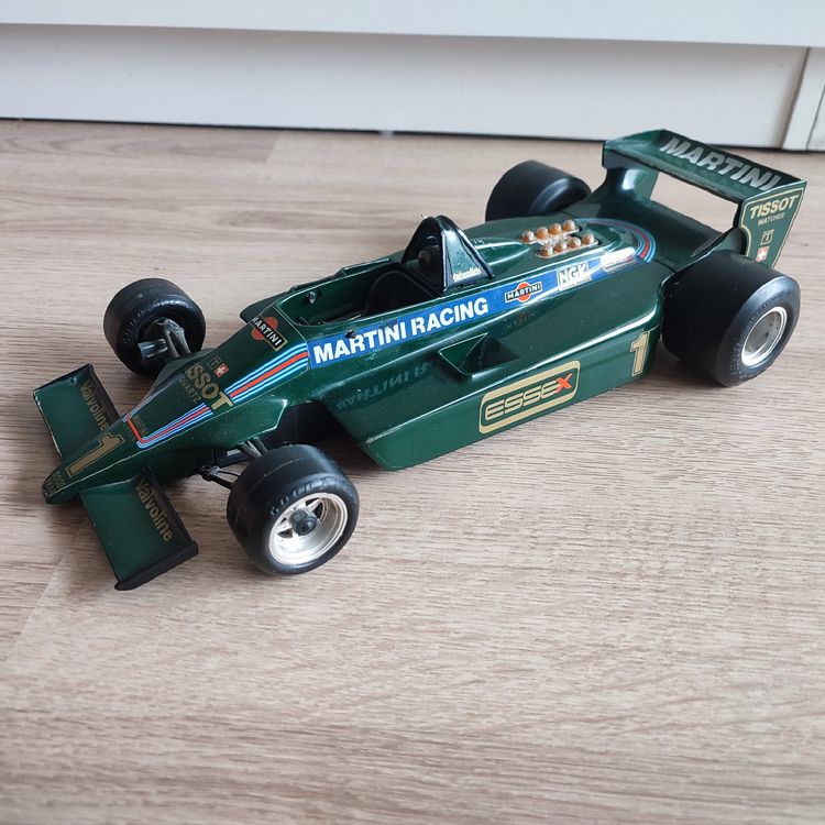 Burago Lotus MK4/79 Martini-Tissot 1:14 (Gebraucht) in Bütschwil für ...