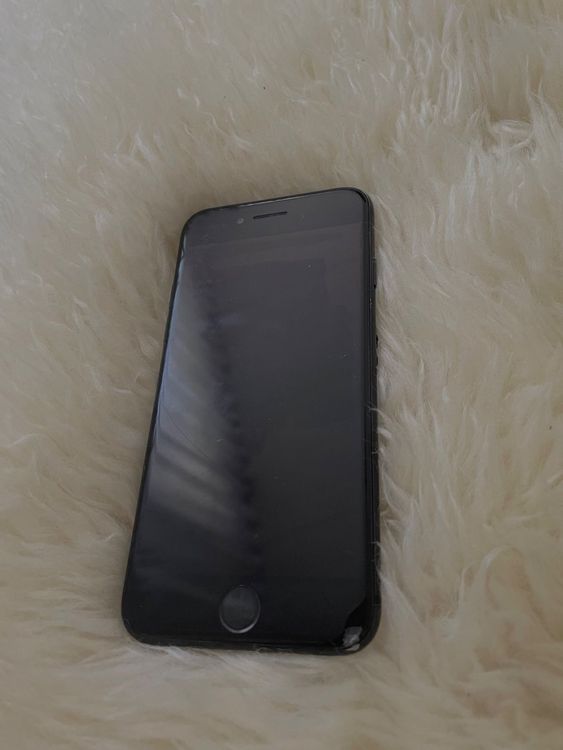 Iphone 7 256 GB (Defekt) in Baden für CHF 33 – mit Lieferung auf Ricardo kaufen