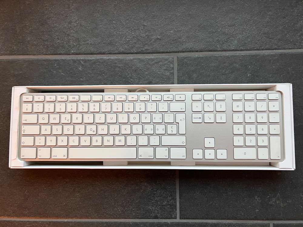 Apple Tastatur mit Zahlenblock | Kaufen auf Ricardo