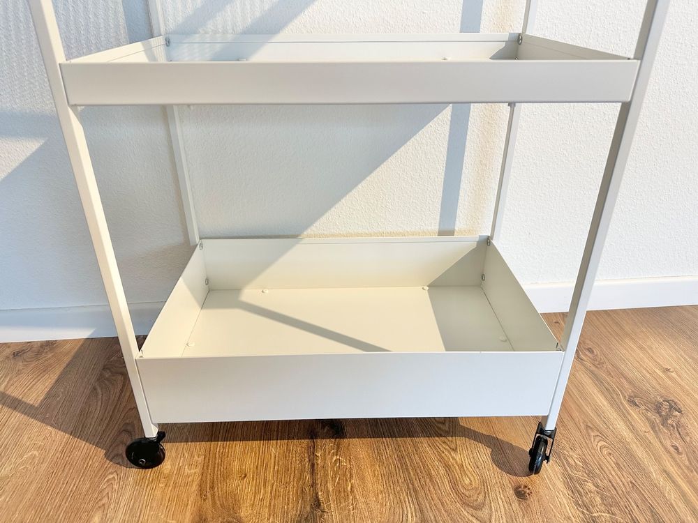 Servierrollwagen 3 Etagen mit Rollen – Weiss (Gebraucht) in Zürich für ...