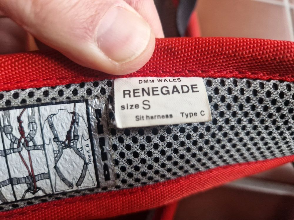 DMM Renegade Klettergurt, Grösse S (Gebraucht) in Zürich für CHF 1 ...