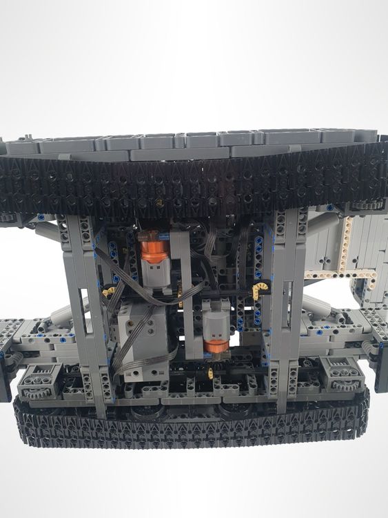 MOULD KING 17002 Crawler Crane 11200 (Gebraucht) in Wangen b. Olten für ...