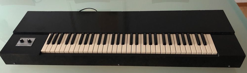 Keyboard 5 Oktaven (Vintage Roland, Elektor Formant) | Kaufen auf Ricardo
