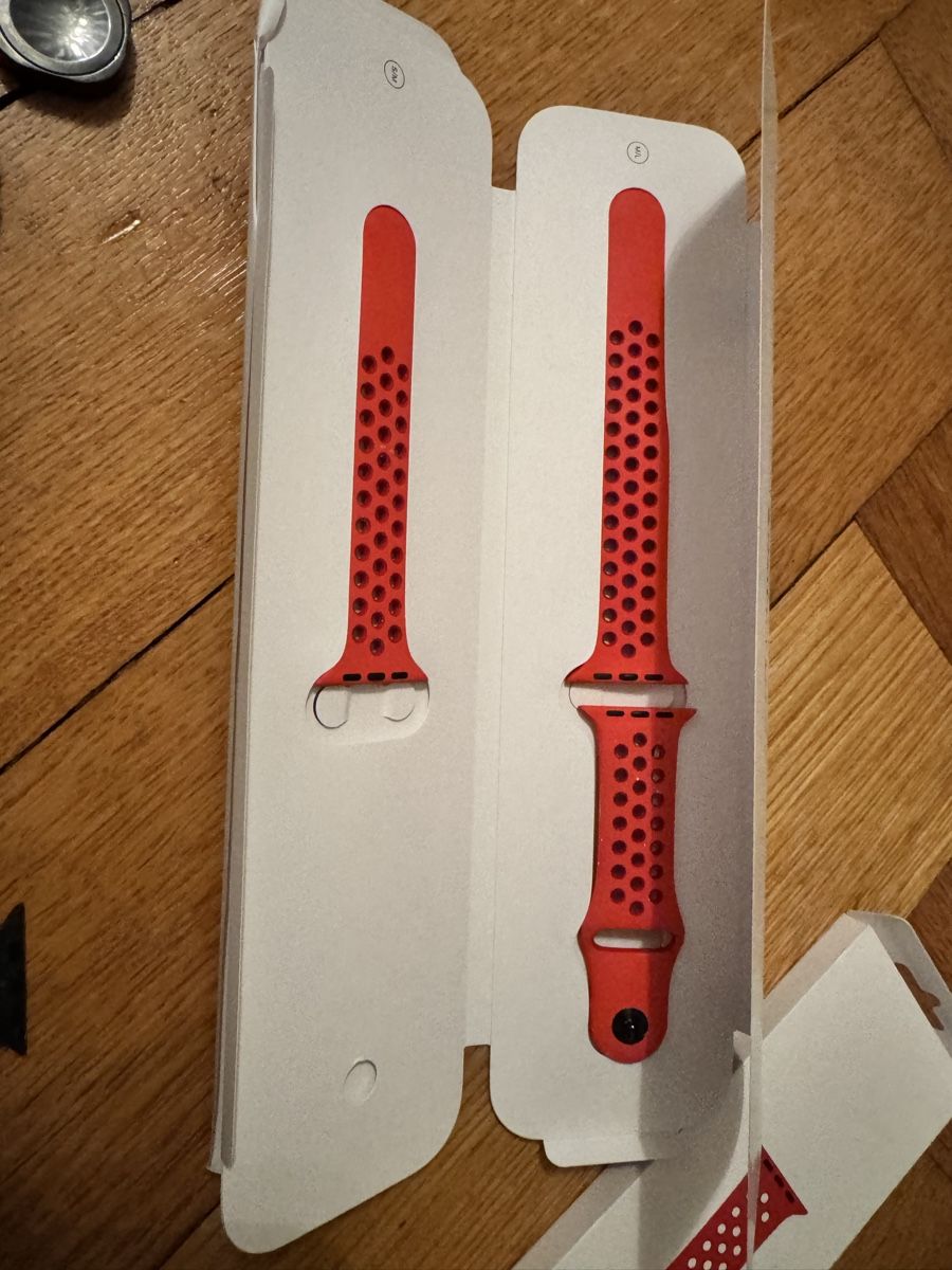 Apple Watch Series 7, 45mm, Rot, Top Zustand! (Gebraucht) in Dornach ...