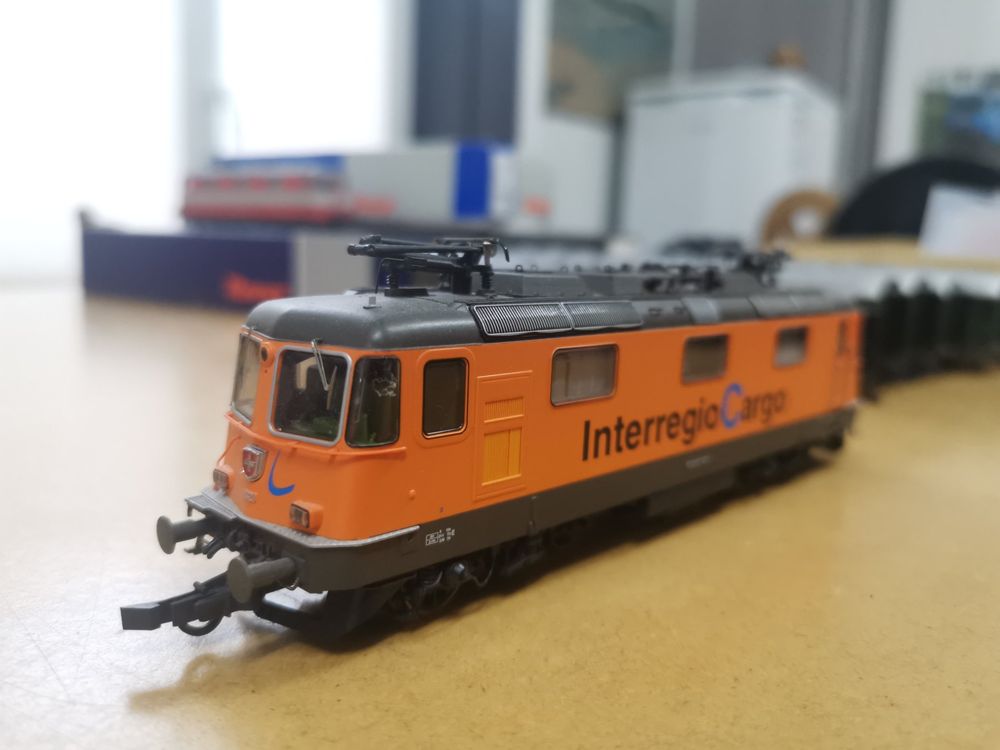 Roco 73374 - Re Re 420 320 "InterregioCargo" der SBB | Kaufen auf Ricardo