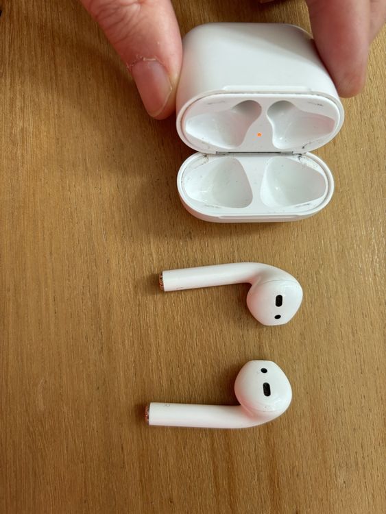 AirPods 1. Gen | Kaufen auf Ricardo