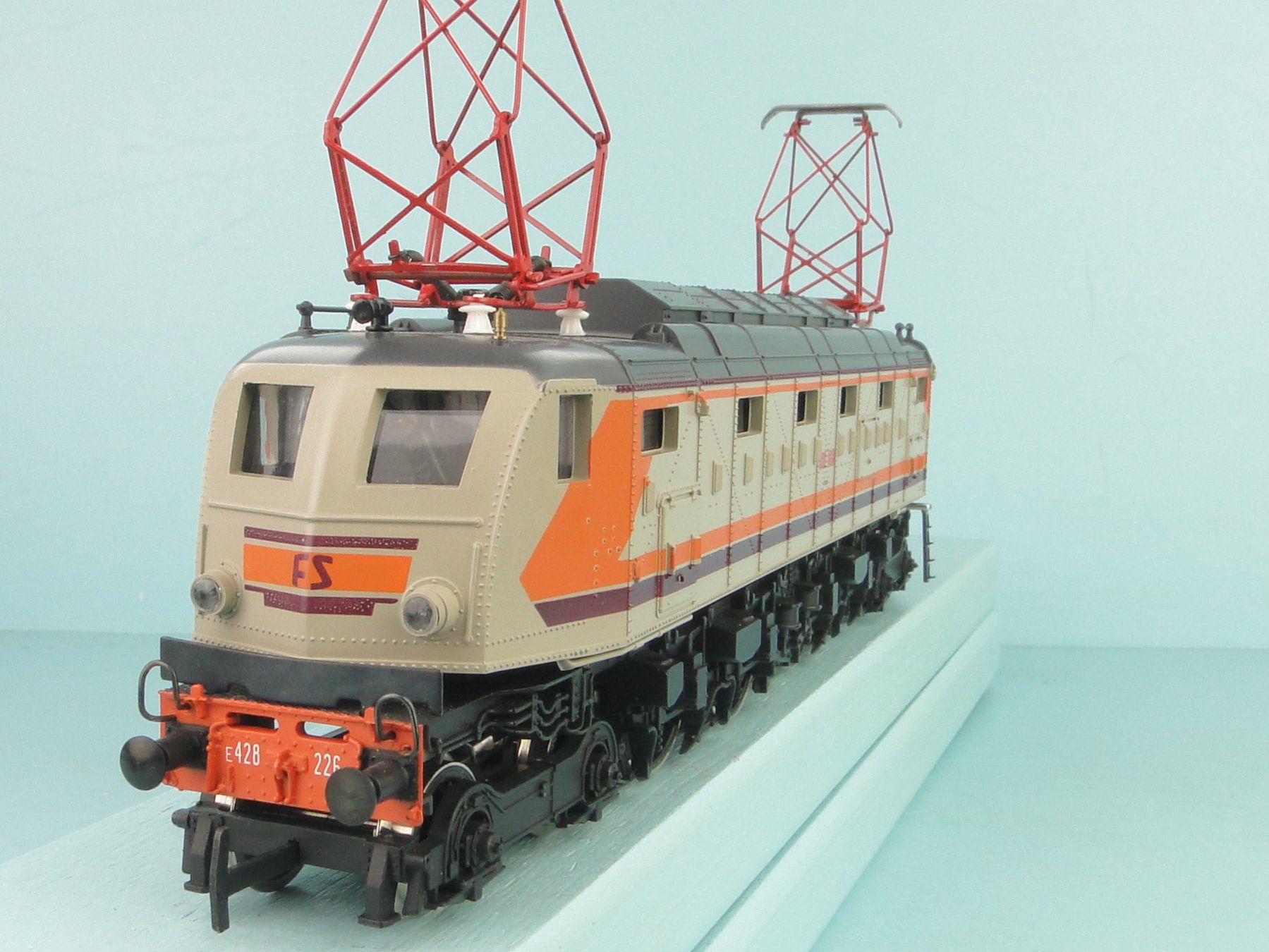 Rivarossi H0 1480 FS E-Lok E428-226 Pirata, neuwertig (Gebraucht) in ...