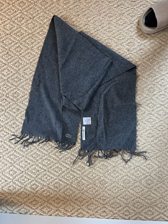 Lacoste wool scarf used once (Gebraucht) in Bellinzona für CHF 29 – mit ...