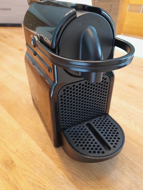 Nespresso D40 Inissia Black (Gebraucht) in Agiez für CHF 13 – mit ...