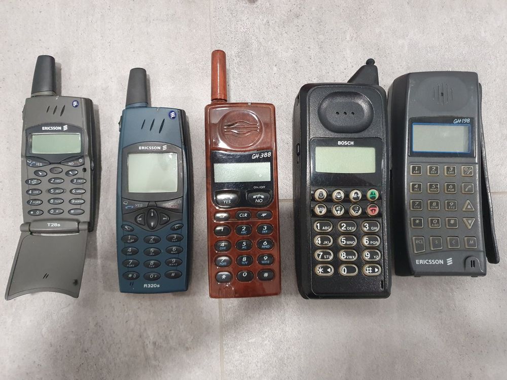 5 alte Handy ab 1.- (Gebraucht) in Stetten (SH) für CHF 4 – mit ...