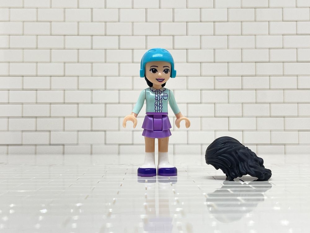 Emma mit Helm Minifigur aus LEGO Friends Set 41332 | Kaufen auf Ricardo
