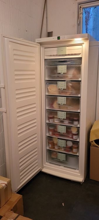 Tiefkühlschrank Liebherr GNP 3376 Raumhoch (Gebraucht) in Schaffhausen für CHF 150 – nur ...