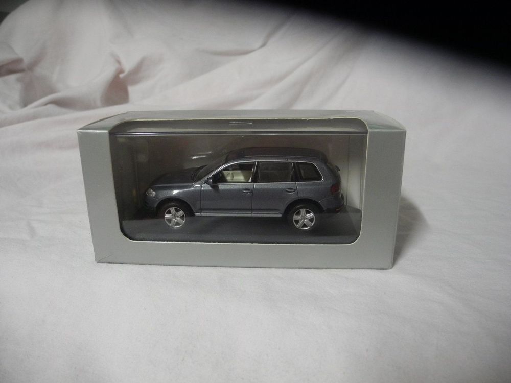 MINICHAMPS VW TOUAREG 1:43 IN VW HÄNDLERVERPACKUNG (Neu und ...
