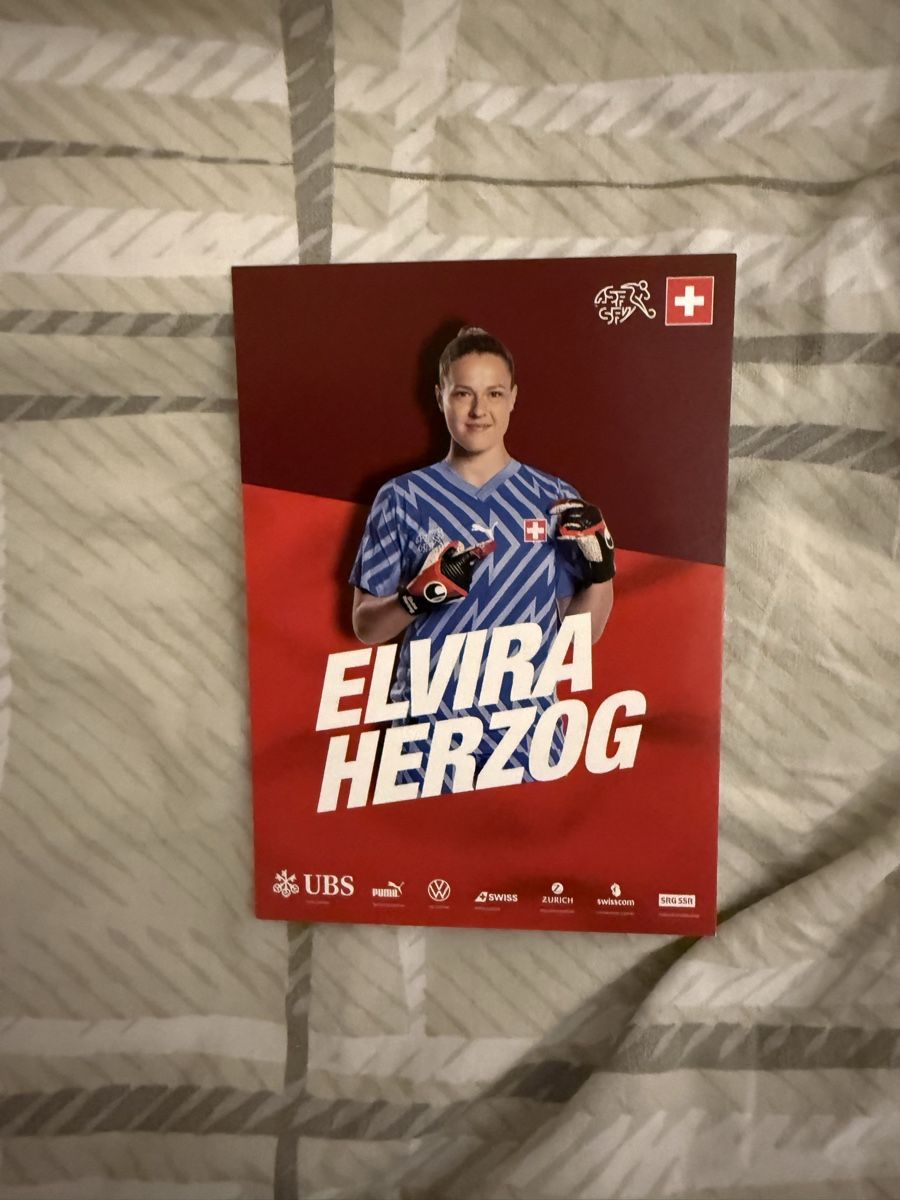 Original Autogrammkarte von Elvira Herzog, Goalie 2024 (Gebraucht) in ...