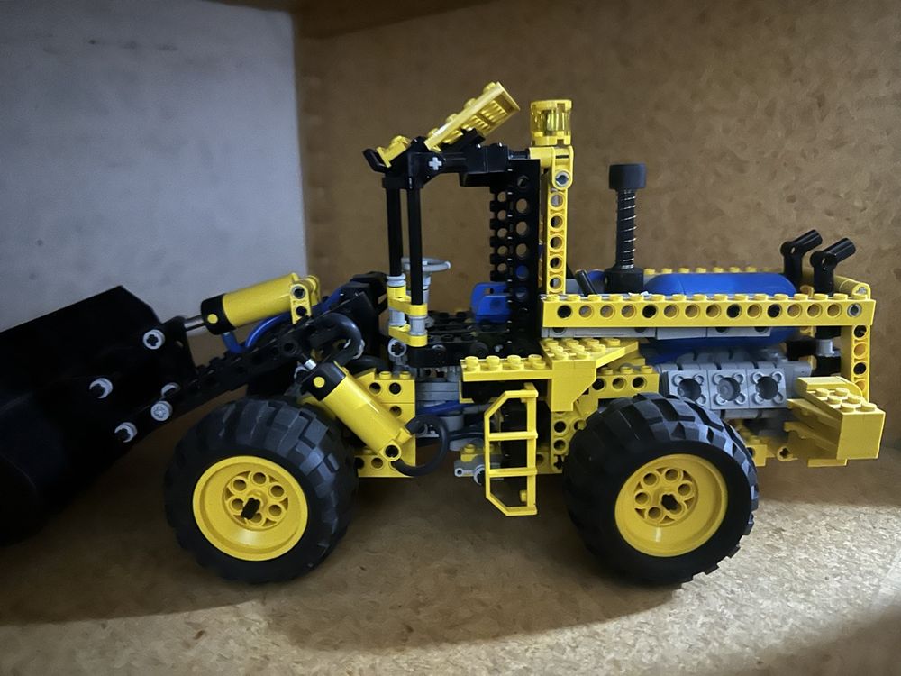 Lego Technic 8464 Radlader mit Pneumatik (Gebraucht) in für CHF 68 ...