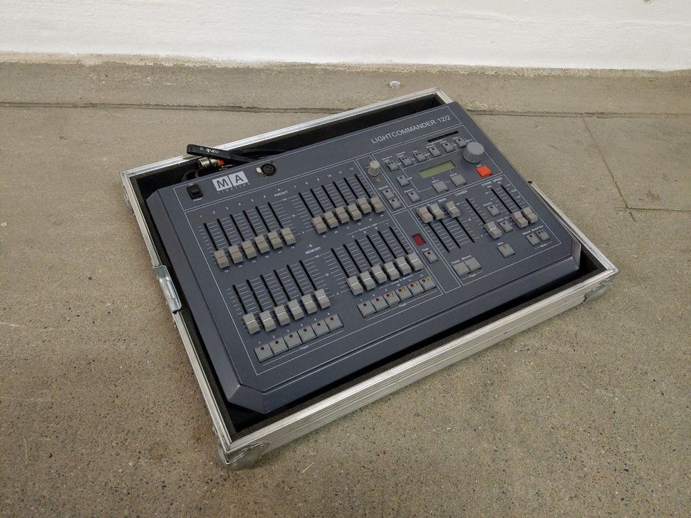 Lichtsteuerpult MA Lightcommander 12/2 (Gebraucht) in Uster für CHF 286 ...