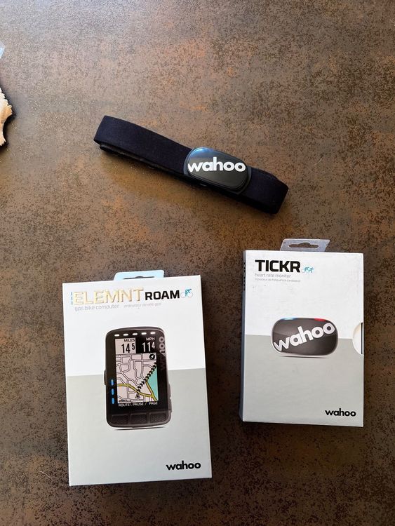 Wahoo element roam bundle (Neu und originalverpackt) in Sugiez für CHF ...