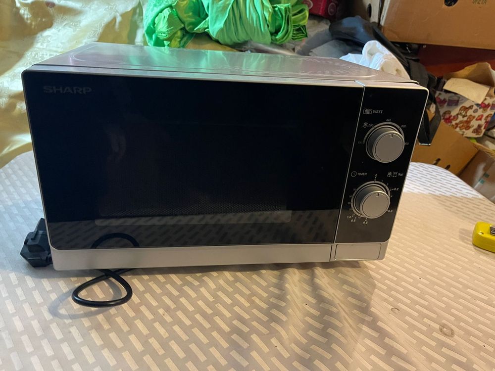 Sharp Mikrowelle (126) | Kaufen auf Ricardo