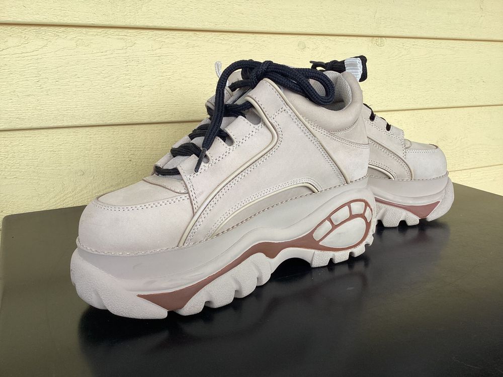 Buffalo Plateau Classic Boots Unikat (Gebraucht) in für CHF 79 – mit ...