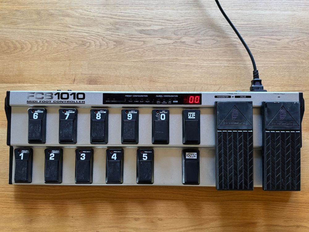 Behringer FCB1010 Midi Foot Controller-1st Gen. (Gebraucht) in Aarau ...