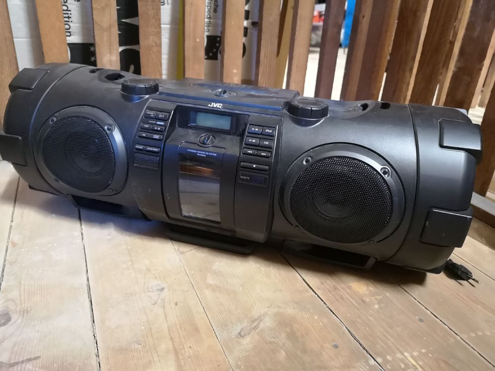 Boombox (JVC RV-NB52) (Gebraucht) in Zürich für CHF 5 – nur Abholung ...