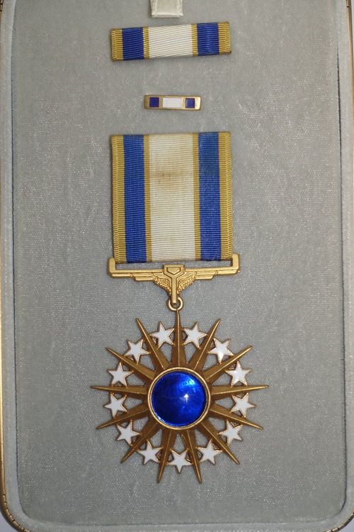 US Air Force Distinguished Service Medal (Gebraucht) in Kappelen für ...