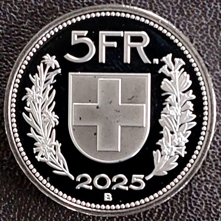 5 Franken 2025 stgl. / aus Münzsatz (Neu (gemäss Beschreibung)) in Arch für CHF 25 – mit ...