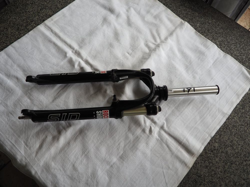 Leichte Federgabel: Rock Shox CID, Dual Air, Race (Defekt) in für CHF ...