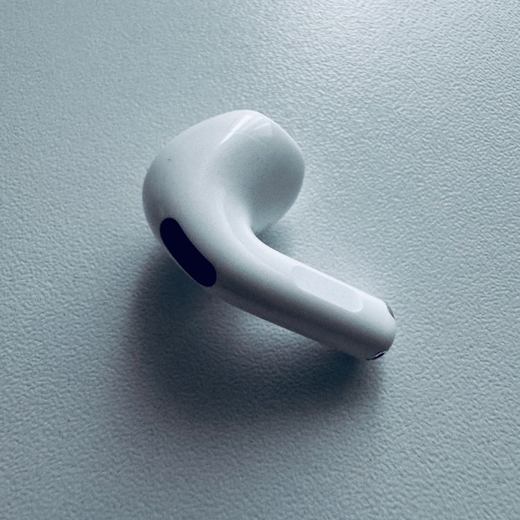 Original Apple AirPods 4 Gen. Rechter mit ANC A3055 Einzeln (Neu und ...