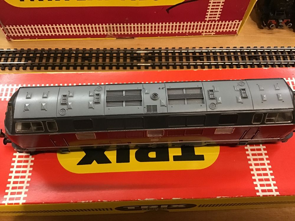 TRIX EXPRESS SYSTEM 2256 V200 HO GLEICHSTROM (Gebraucht) in Männedorf ...