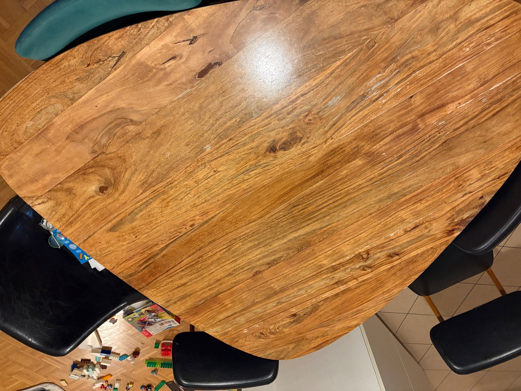 Table a manger Triangle (D'occasion) à Meyrin pour CHF 300 – retrait ...