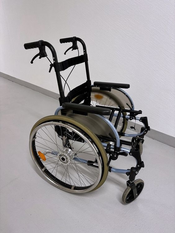Otto Bock Leichtgewichtrollstuhl Start M2 Effect (Gebraucht) in Wollerau für CHF 149 – nur ...